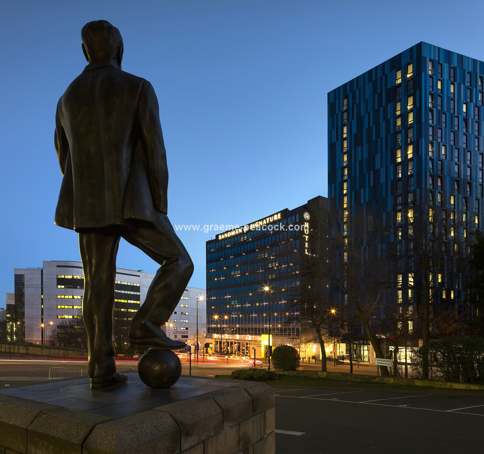 Sir Bobby Robson statue, St James' Park football stadium, Newcastle ...