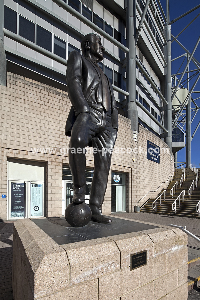 Sir Bobby Robson statue, St James' Park football stadium, Newcastle ...